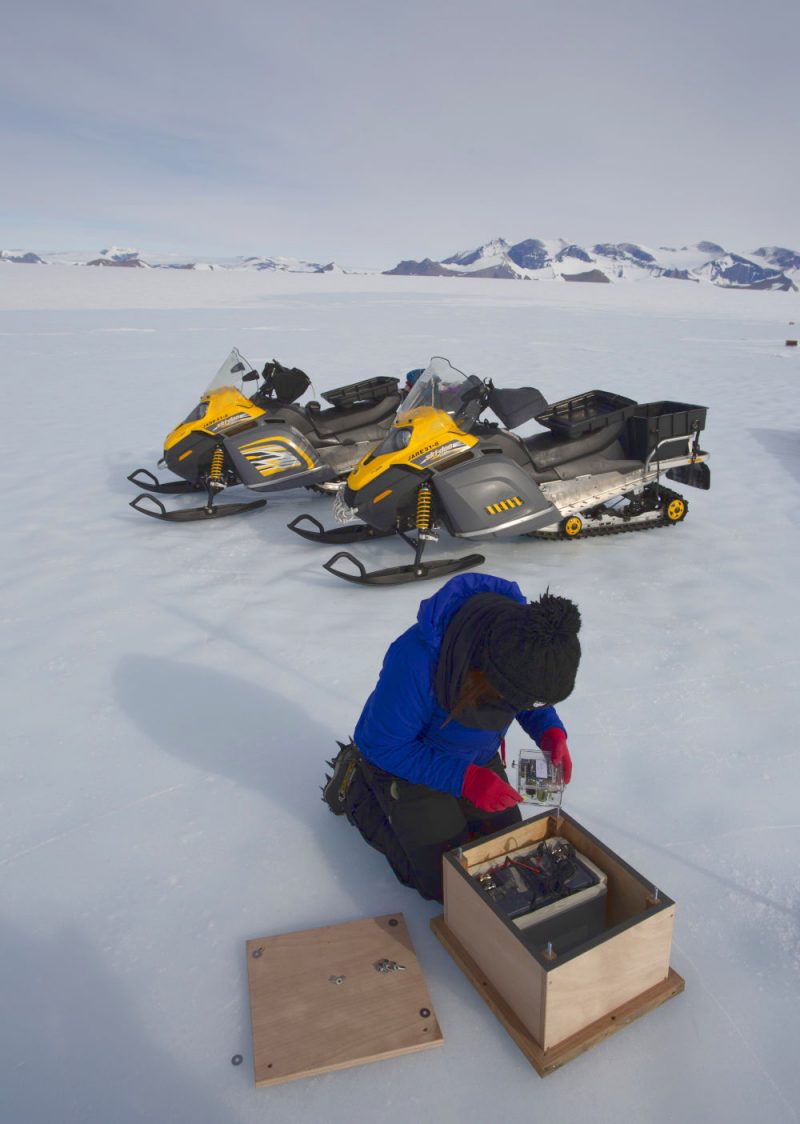 Icequakes And Conclusions from Antarctica - Raspberry Shake